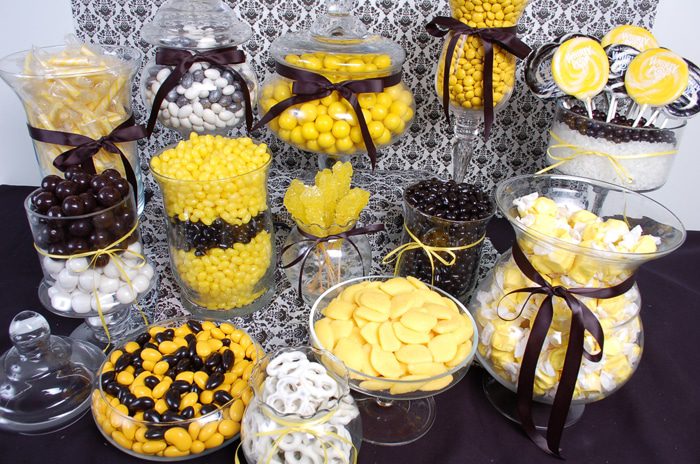 How to Create the Ultimate Candy Buffet - Pretty My Party