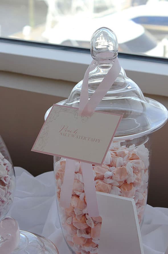 Soft and Feminine First Communion Party - Pretty My Party