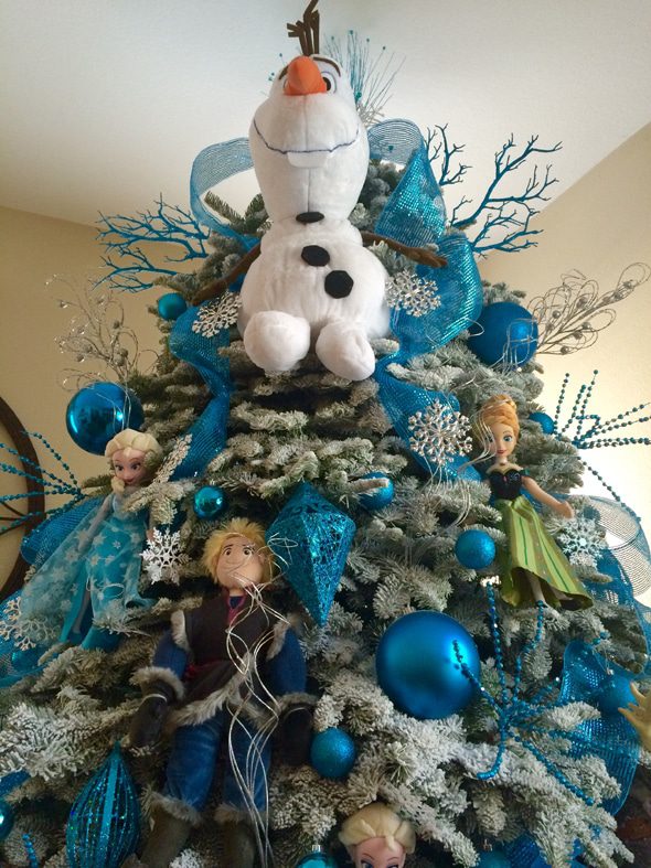Frozen Inspired Christmas Tree - Pretty My Party